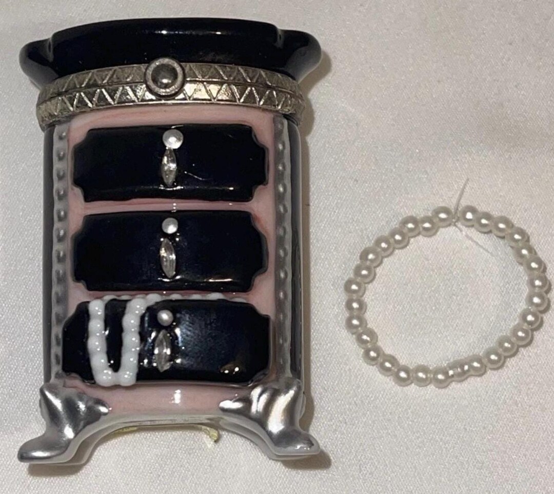 Porcelain Hinged Trinket Box PHB - Jewelry Box and Pearls Midwest ...