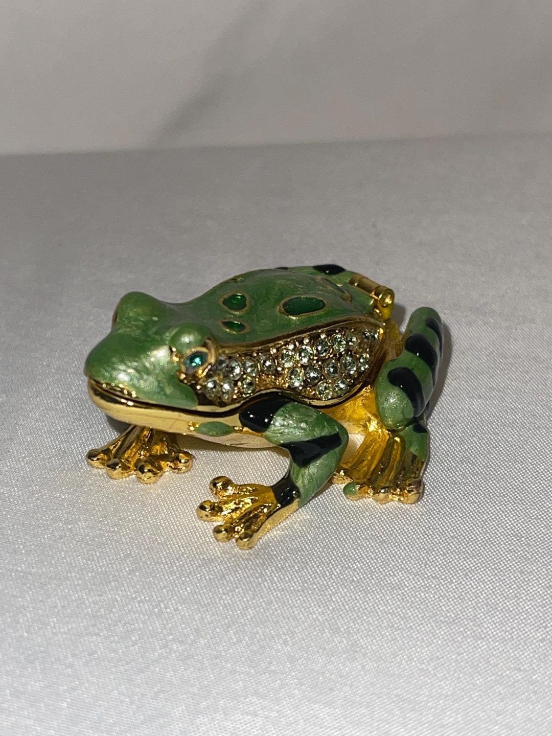 Metal Green Enamel Frog Trinket Box Figurine Bejeweled Magnetic Closure ...