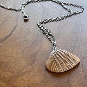 Coral Orange Pierced Transverse Ark Shell Necklace With Silver ...