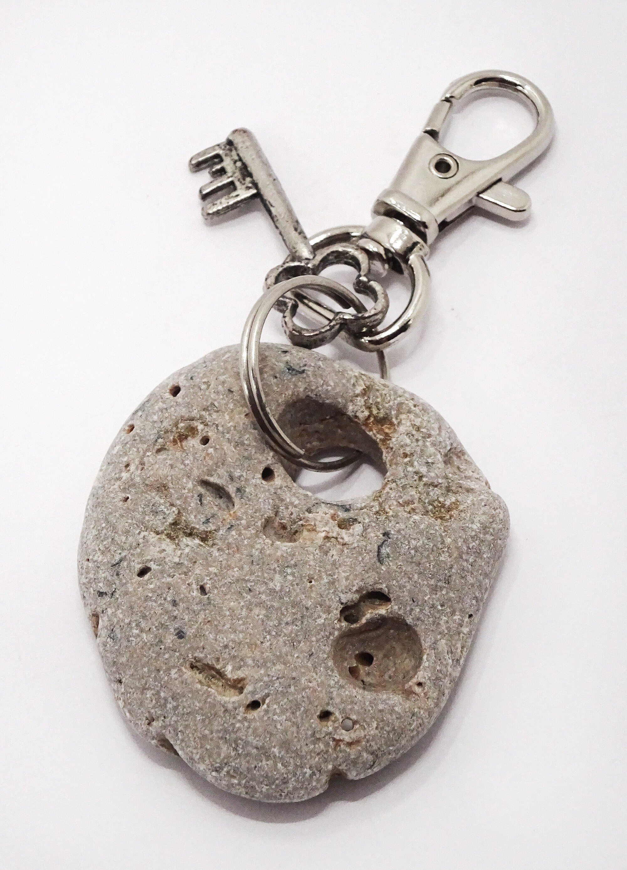 Keychain With Natural Stone, Hag Stone, Odin Stone, Stone With Holes ...