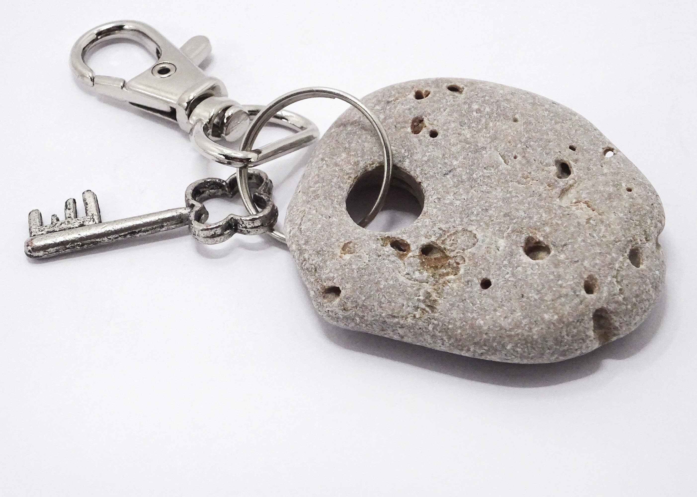 Keychain With Natural Stone, Hag Stone, Odin Stone, Stone With Holes ...