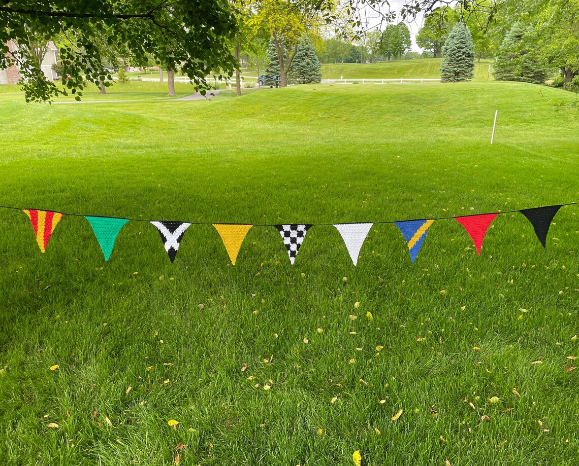 Crochet Race Flag Garland Pattern - Crochet Pattern for Race Flag ...