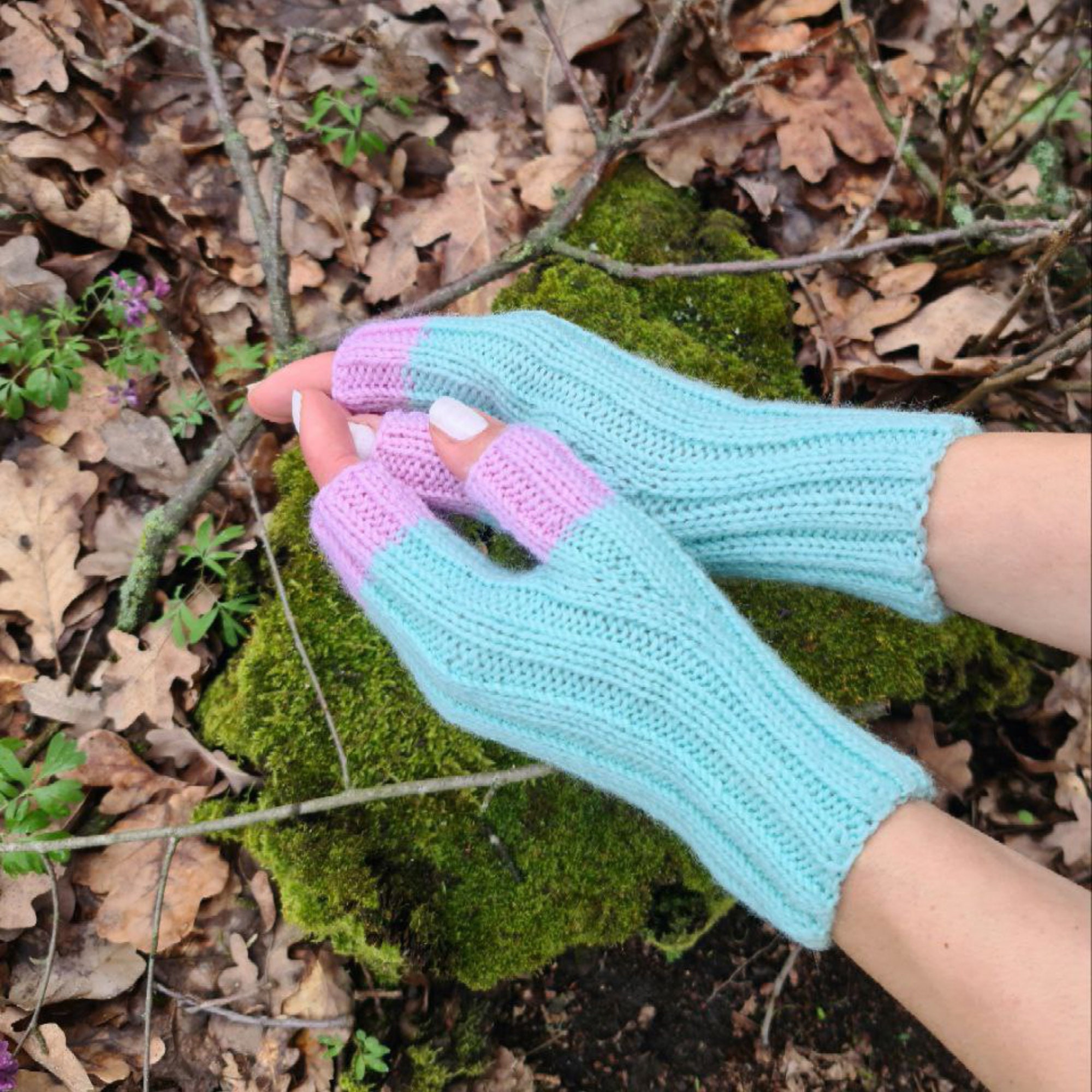 Stretchy Fingerless Ribbed Gloves - Dog Walking Mittens - Texting ...