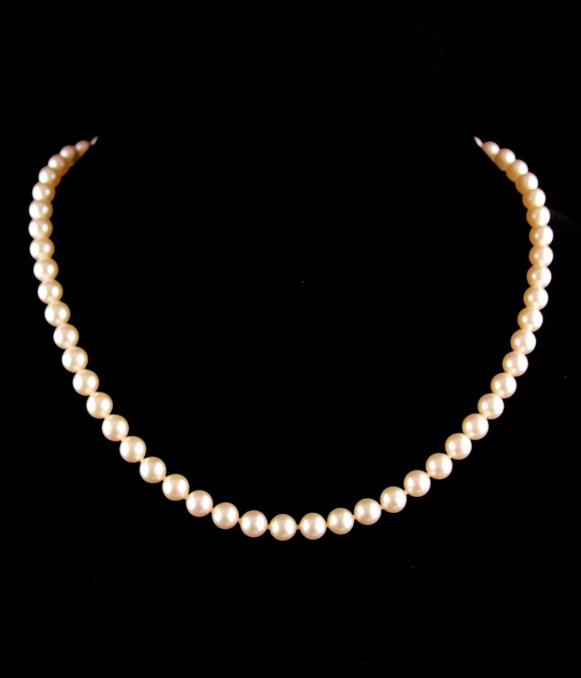 Vintage Majorica Pearl Necklace 20 off White 8mm | Etsy Vintage Majorica Pearl Necklace 20 off White 8mm | Etsy