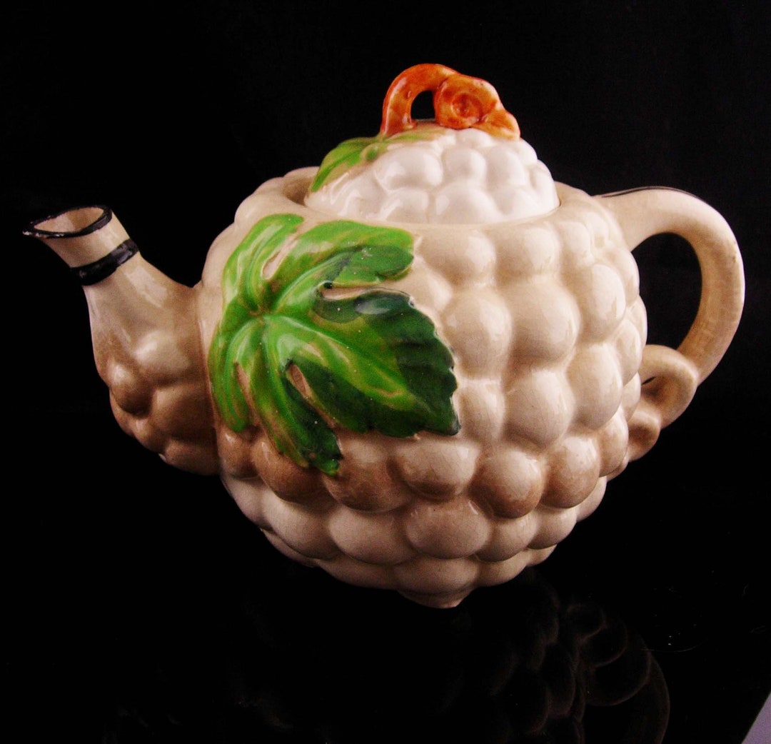 Vintage Grape Teapot Japan Novelty Tea Pot Made in Japan Bumpy White ...