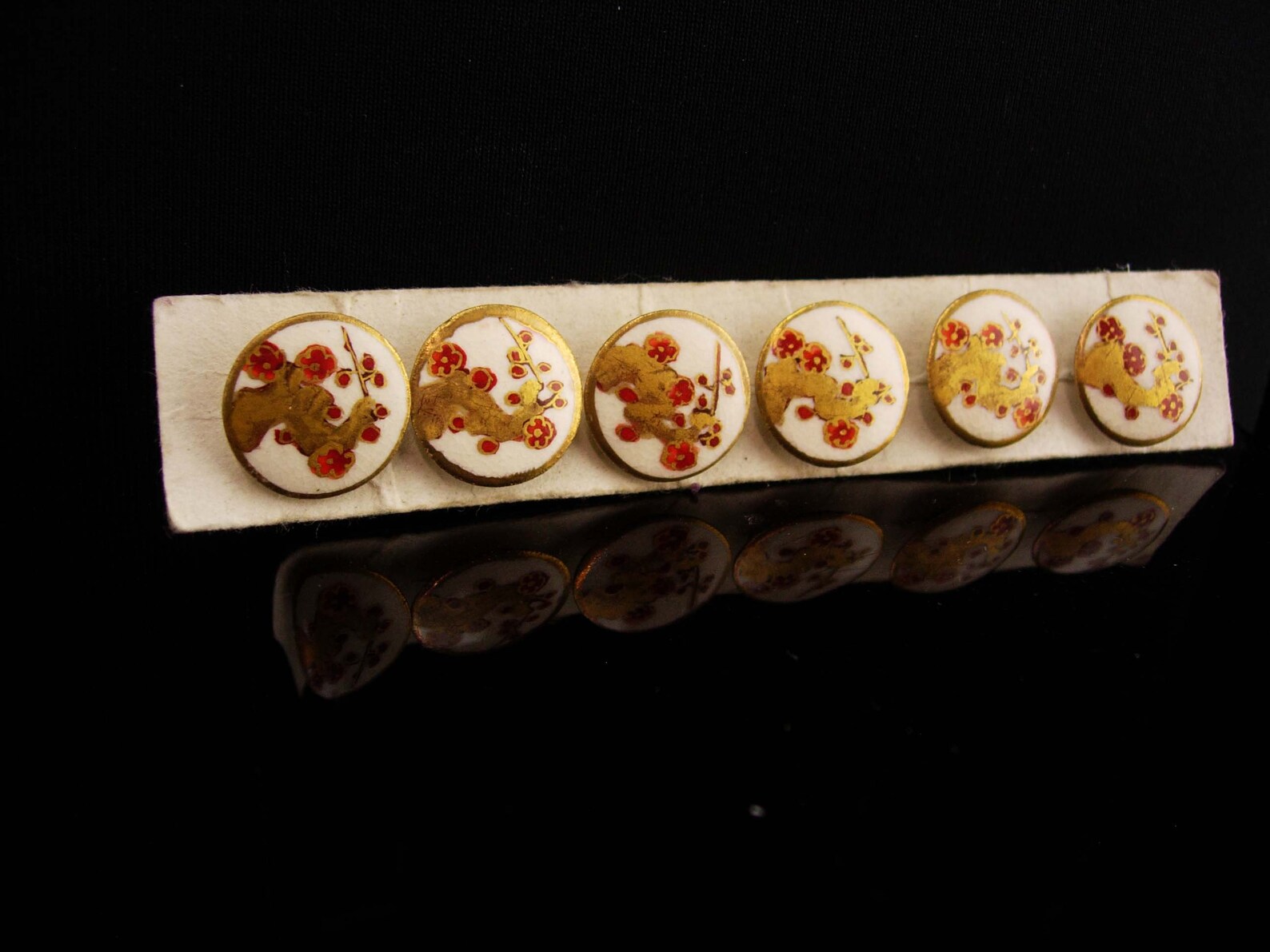 6 Japanese Porcelain Buttons / Vintage Satsuma Set / Cherry - Etsy