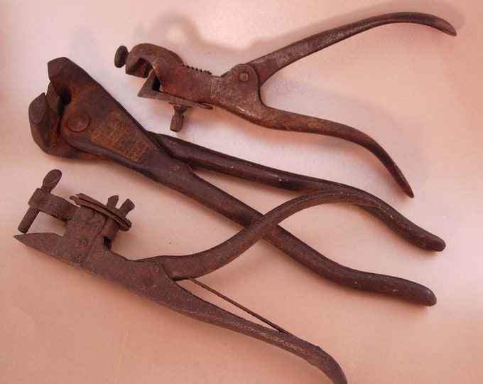 Antique Saw Set Tool Lot Vintage Hand Tools Carpenter Gift Cast Iron ...