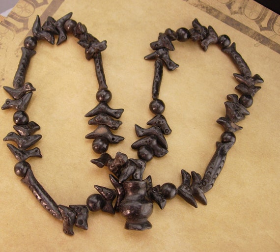 Vintage Bizarre Talisman Fetish Necklace / primitive … - Gem