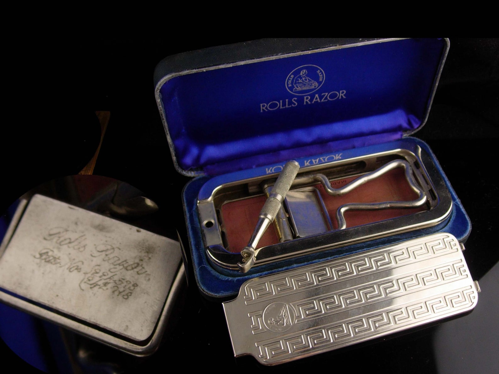 Antique Barbershop Set Engine Turned Case England Vintage Rolls Shaver ...