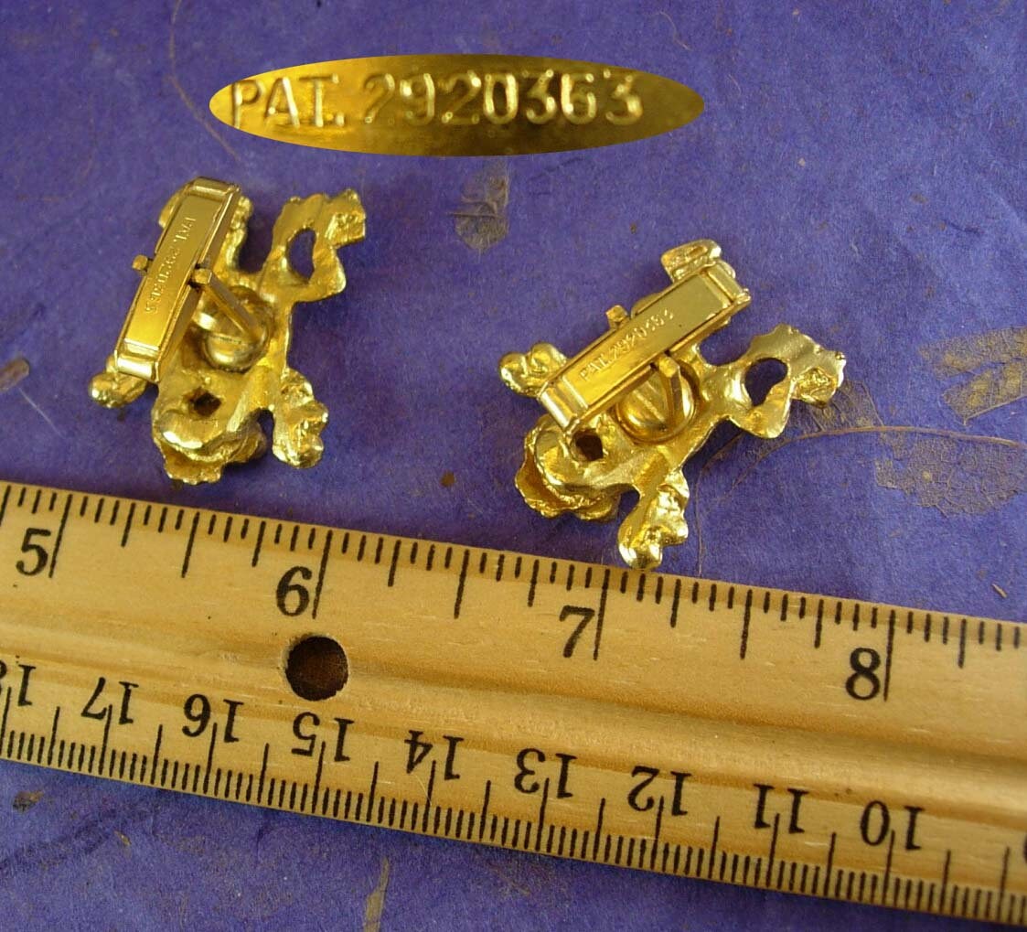 Kiss a Frog Cuff links gold frogger Toad whimsical mens gift | Etsy