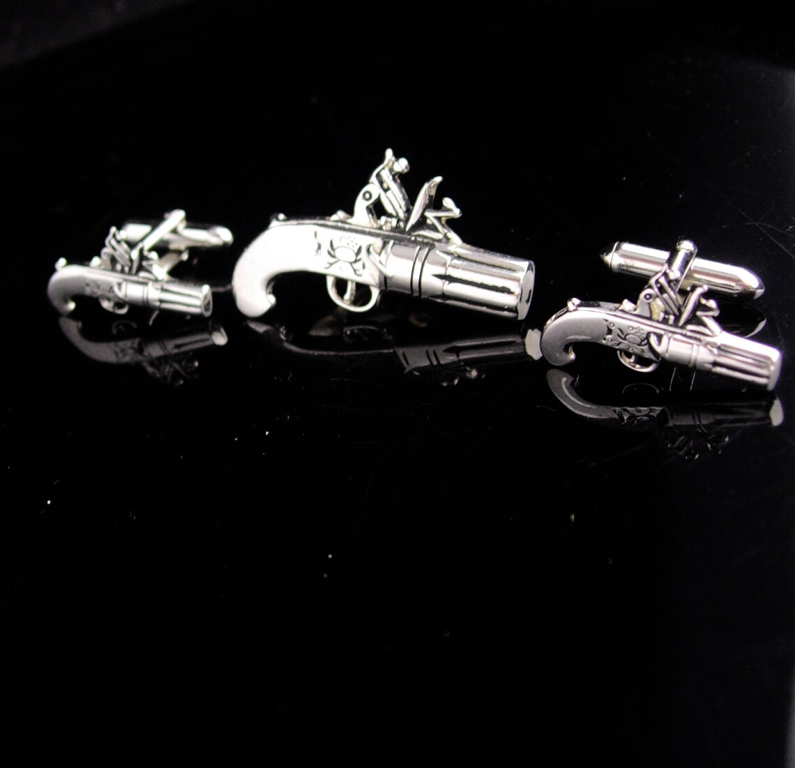 Dueling Pistol Cufflinks Antique Victorian style faux Gun Tie | Etsy