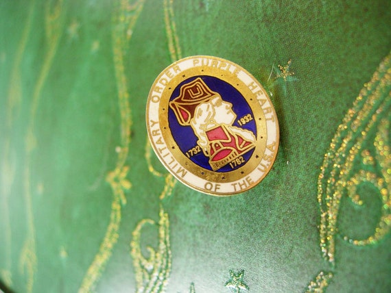 Vintage military tie tack purple heart of the USA lap… - Gem