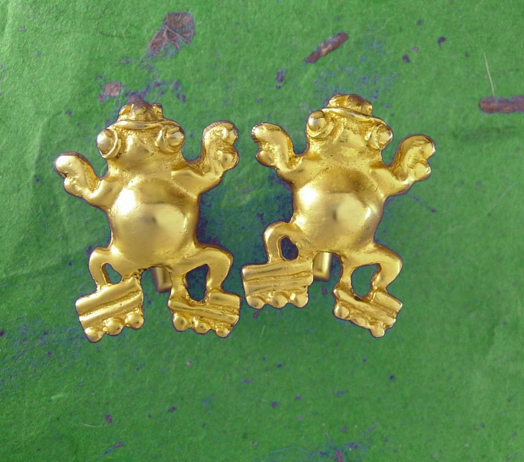 Kiss a Frog Cuff Links Gold Frogger Toad Whimsical Mens Gift - Etsy