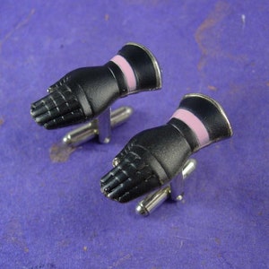 Black Gloves Cuff Links Swank Knights Gauntlet Hand Cufflinks Vintage ...