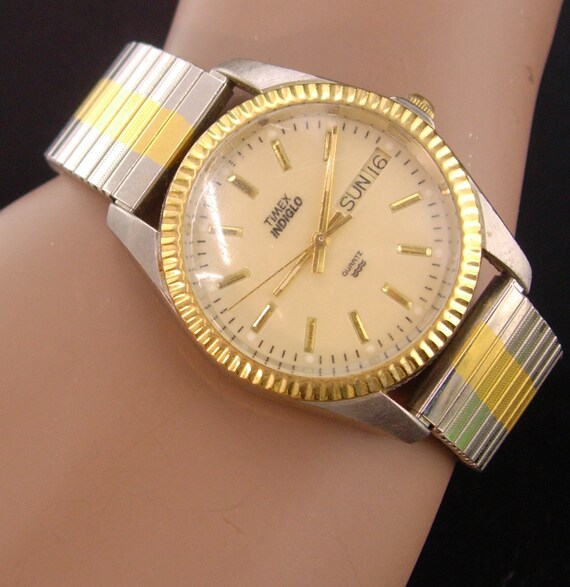 LARGE Mens Timex Indiglo wrist Watch - stainless & go… - Gem