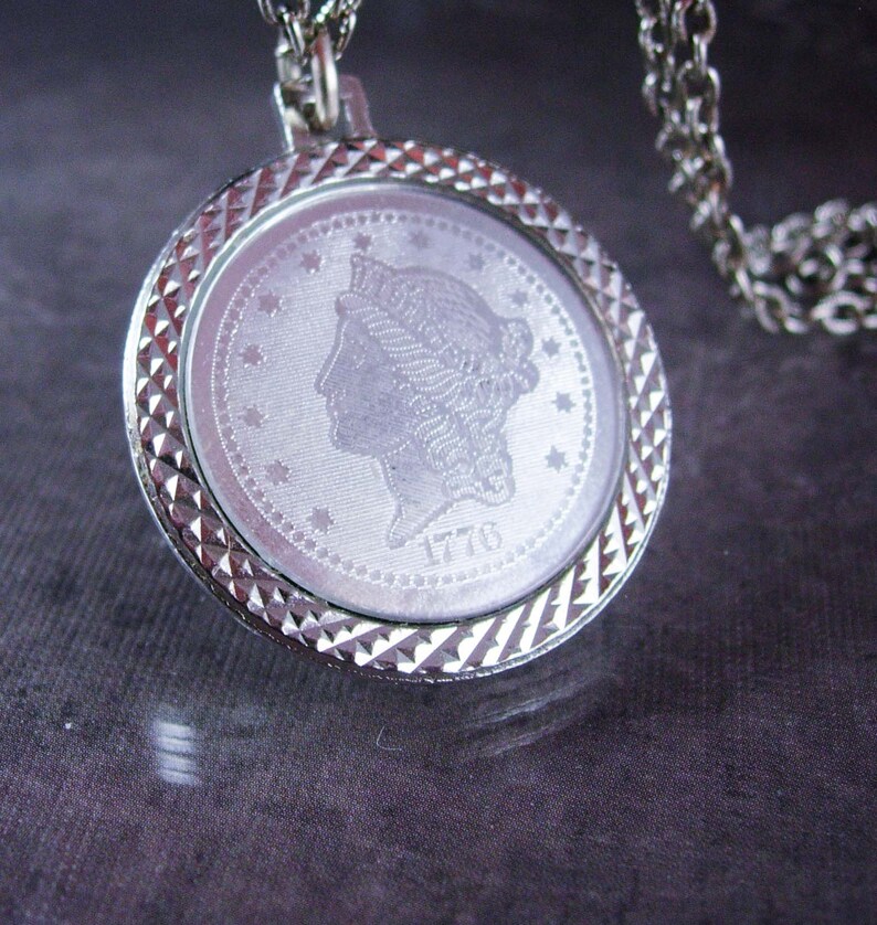 Vintage Coin Necklace 1776 Bicentennial Coin Pendant Diamond - Etsy