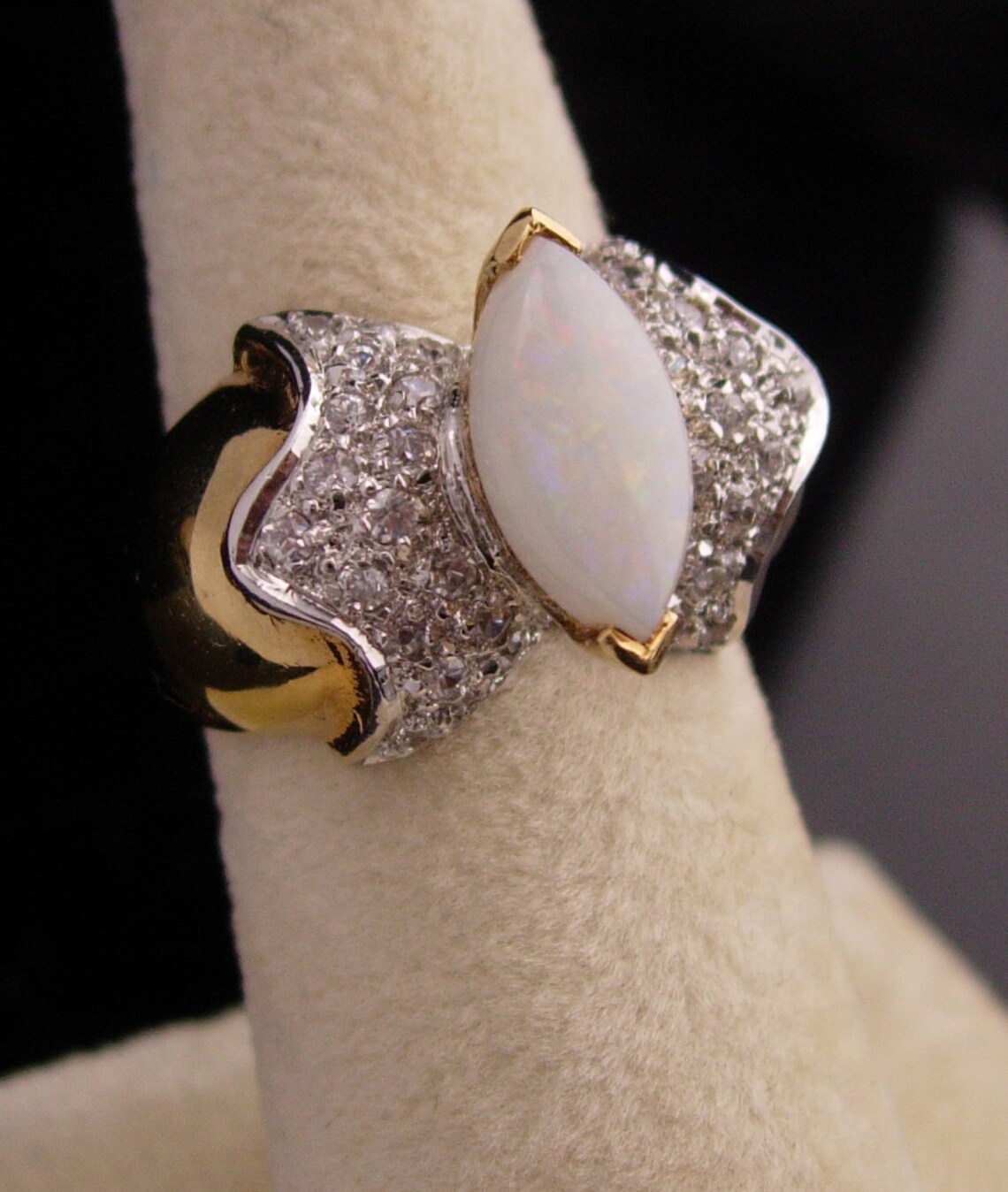 Large Opal Ring / Big Setting / Size 6 Gold Ring / October - Etsy
