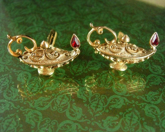 Vintage Magic lamp Cufflinks / Large Aladdin jewelled… - Gem