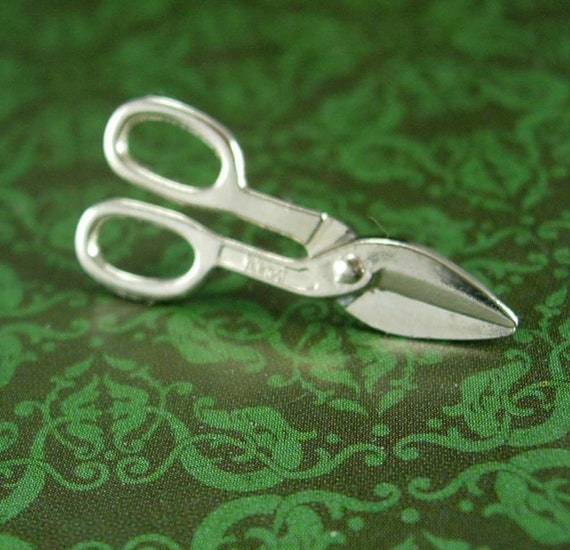 Working Intercast Scissors Vintage Tie Tack Barber Shears | Etsy