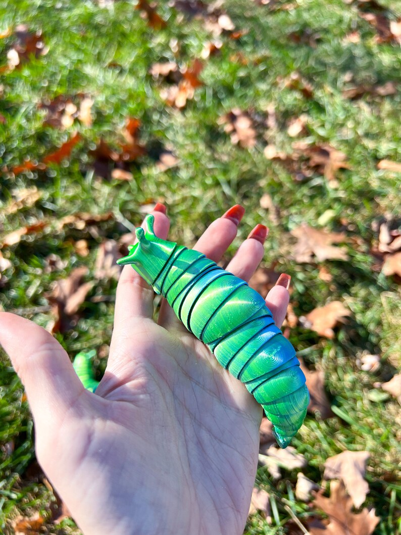 Green Blue Color Shifting Slug Slug 3D Print Desk Toy - Etsy