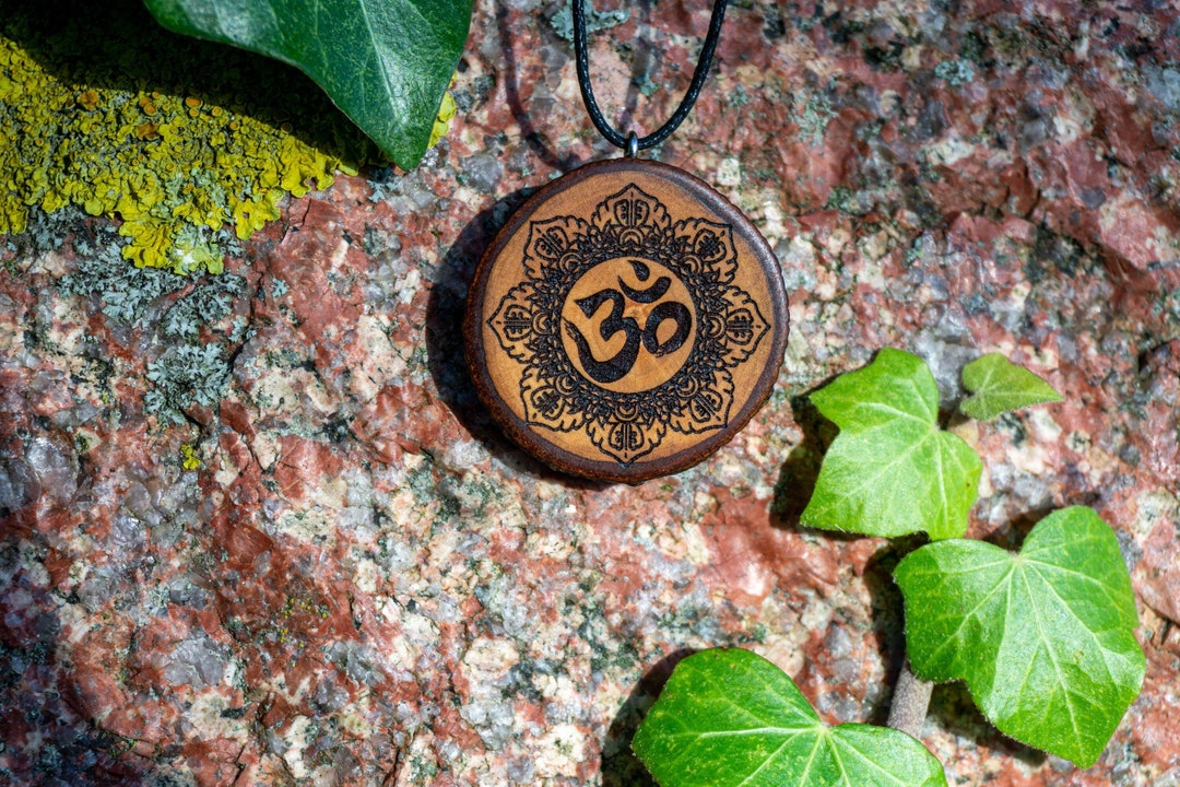 Om Pendant Wood | Custom Ohm Mantra Necklace | Natural Boho Necklace ...