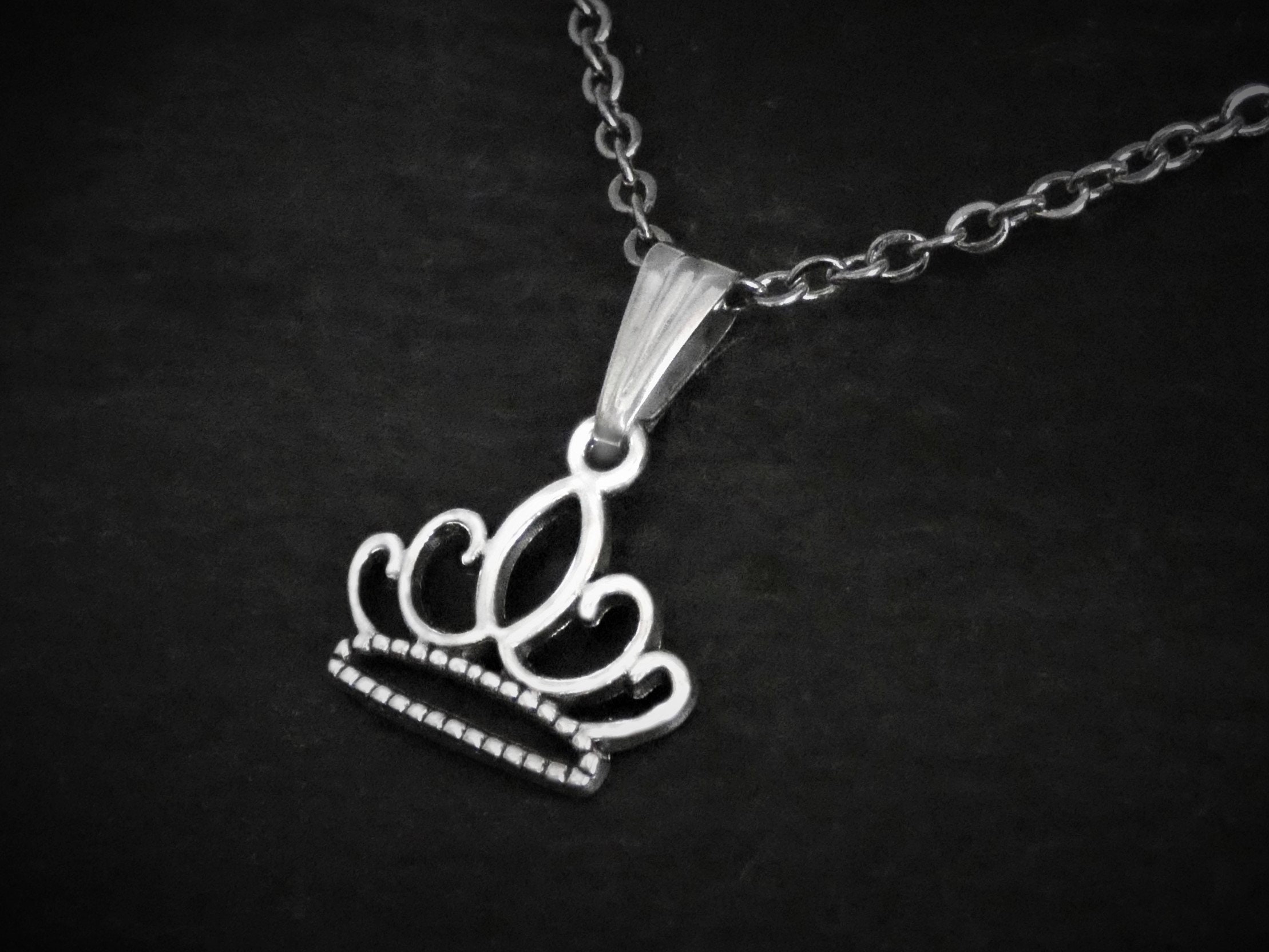 Crown locket store