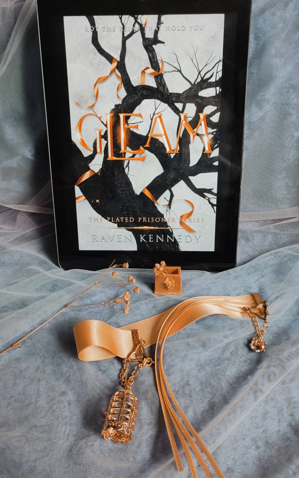 Raven kennedy glow - plmresort