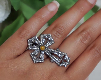 Two Finger Cross Ring - Etsy