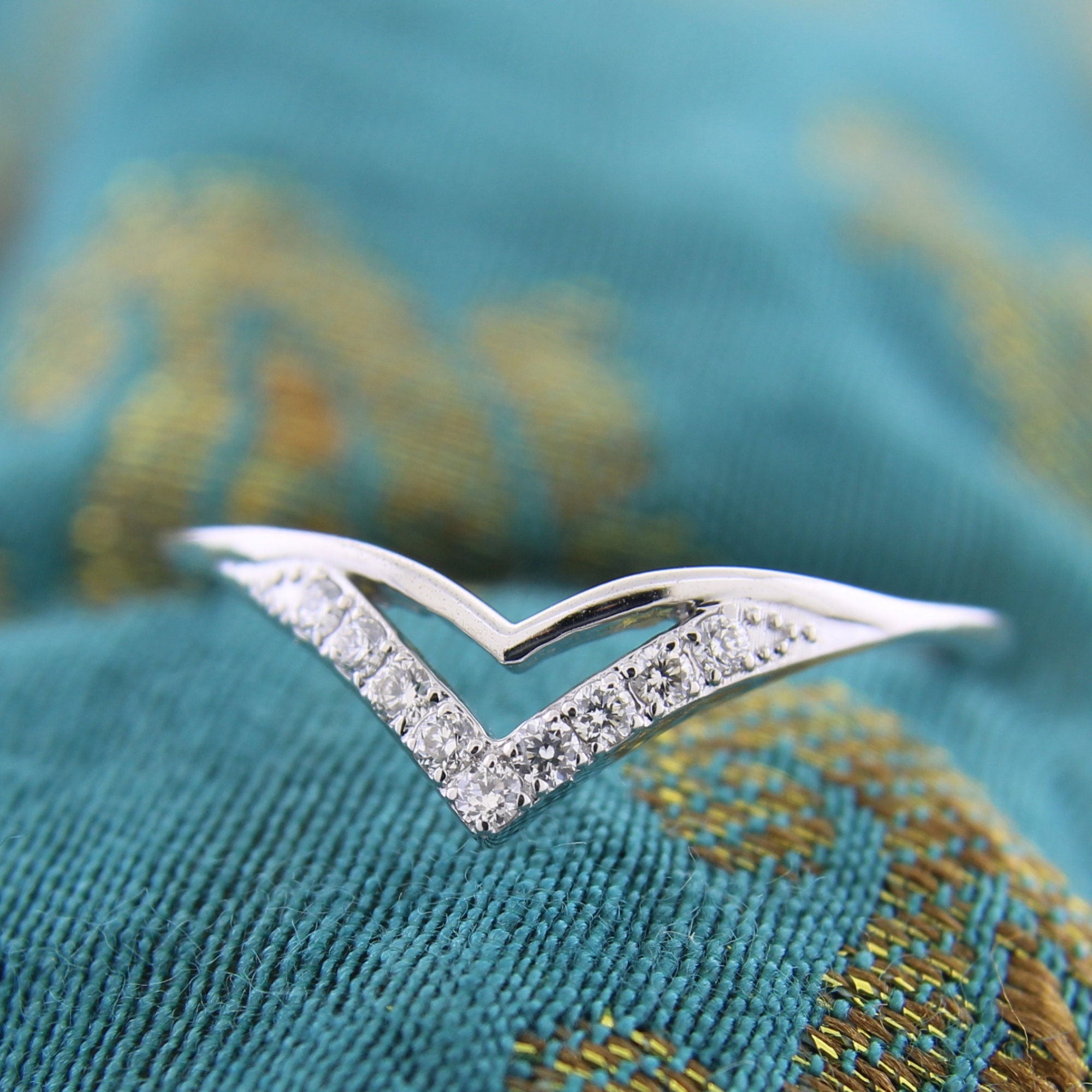 Curve Ring. Chevron Ring. V Band Wedding Ring. Diamond Ring. | Etsy