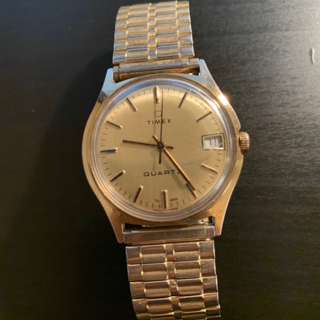TIMEX q 1970's Vintage Early Electronic Quartz Men's Watch - Etsy