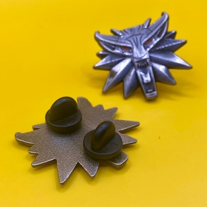 Witcher Wolf Enamel Pin Silver - Etsy