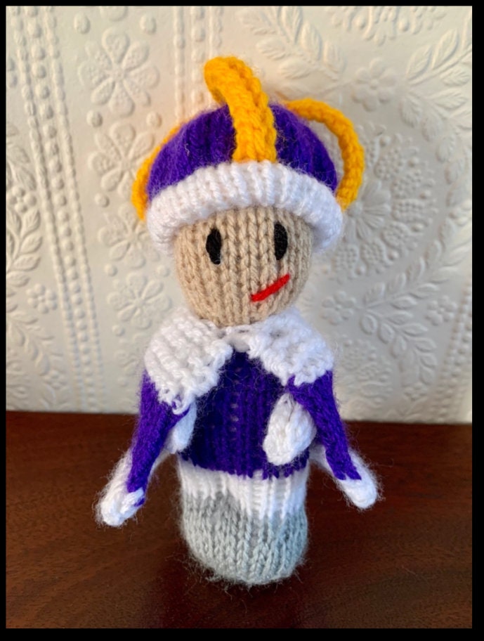 Coronation Knitting Pattern - Simple and Easy! - Etsy