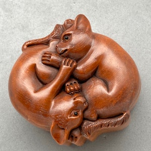 Hand Carved Boxwood Box: a Pair of Cats, Yin and Yang, Wood Cat Box ...