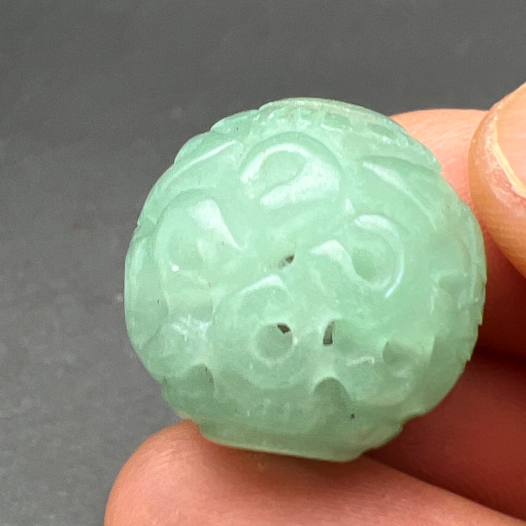 Jade Carving: One(1) Vintage Hand Carved Aventurine Bead Fish and ...
