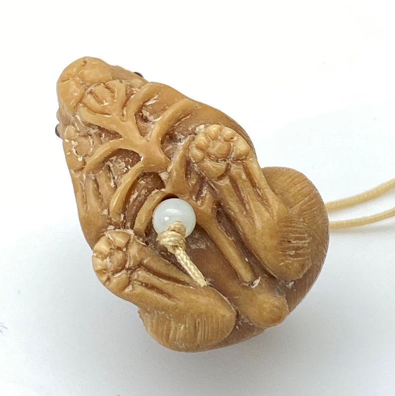 1 Hand Carved Tagua Nut Rabbit Netsuke Hand Carved - Etsy