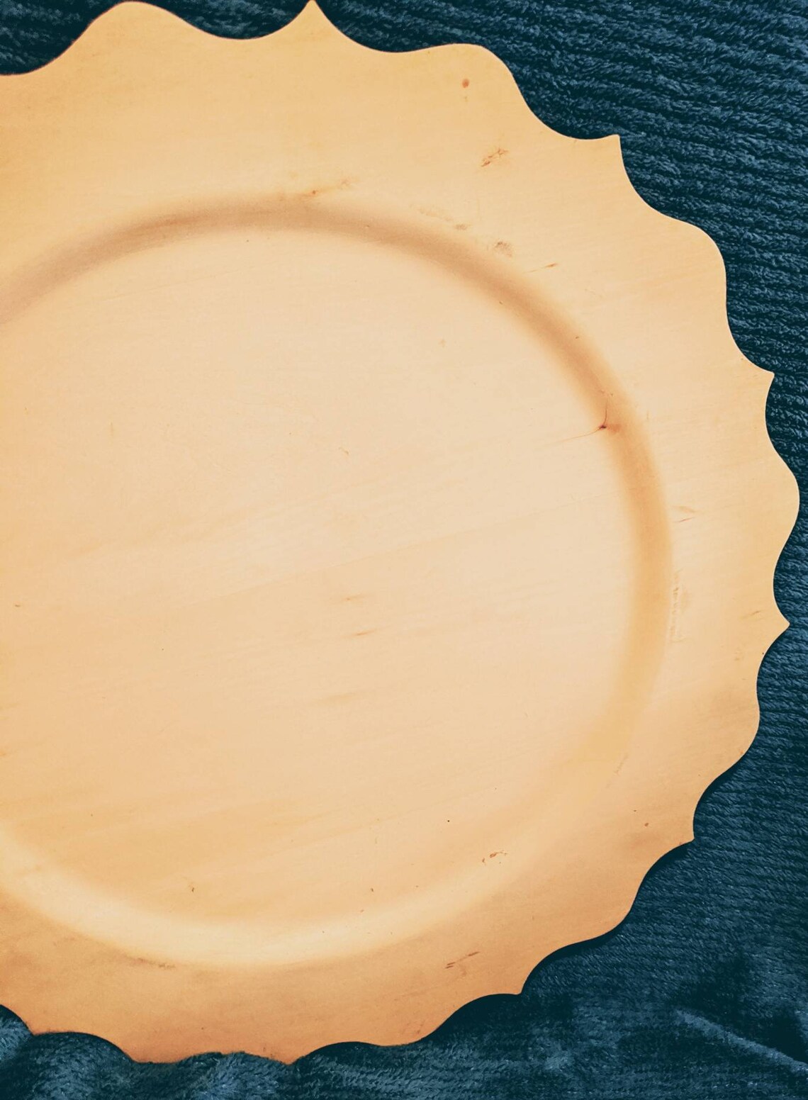 18 Scalloped Plate - Etsy