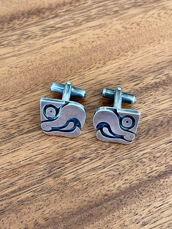 Antonio Pineda Sterling Carved Bird cufflinks - Gem