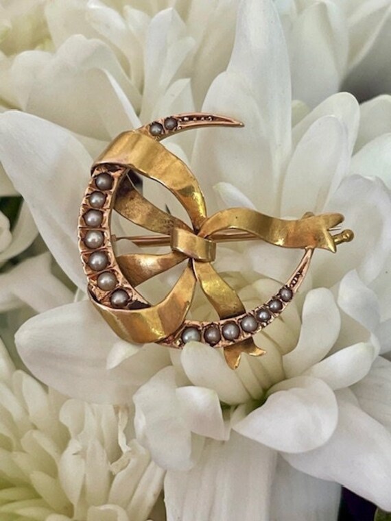 Victorian 14K Yellow Gold Crescent Moon and Bow Seed … - Gem