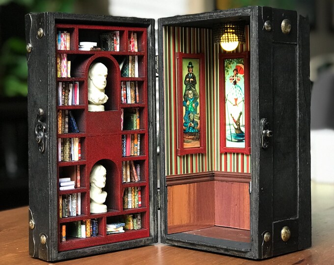 Haunted Mansion Diorama Book Nook - Etsy
