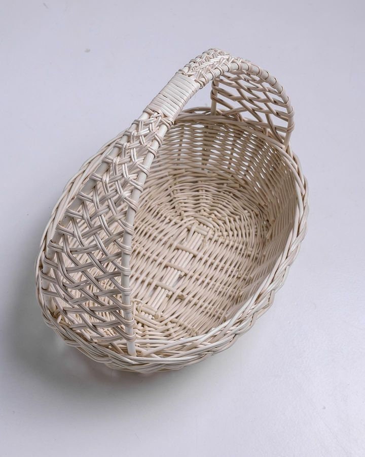 White Wicker Round Basket With Handle, Small Wicker Basket, Wicker ...