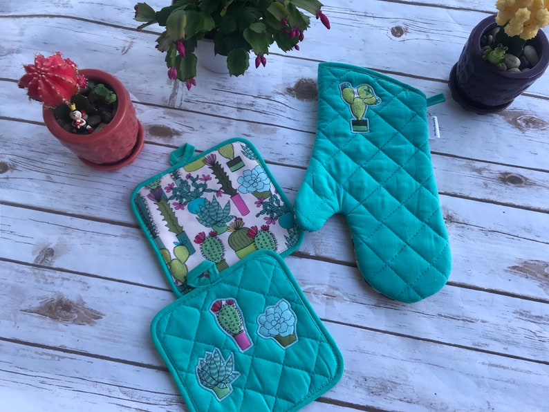 Pot Holders and Oven Mitten Cactus and Succulent Gift | Etsy