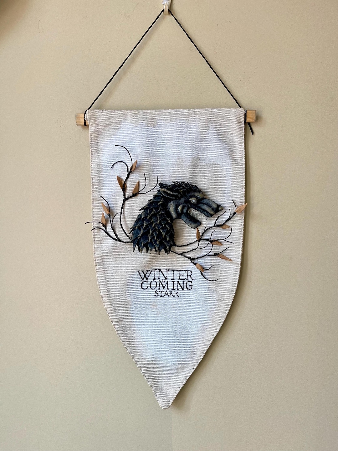 House Stark Banner , Stark Banner at Winterfell , Game of Thrones ...