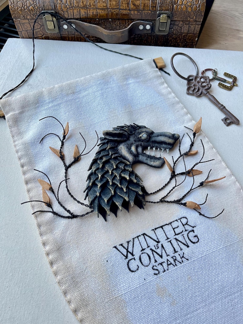 House Stark Banner , Stark Banner at Winterfell , Game of Thrones ...