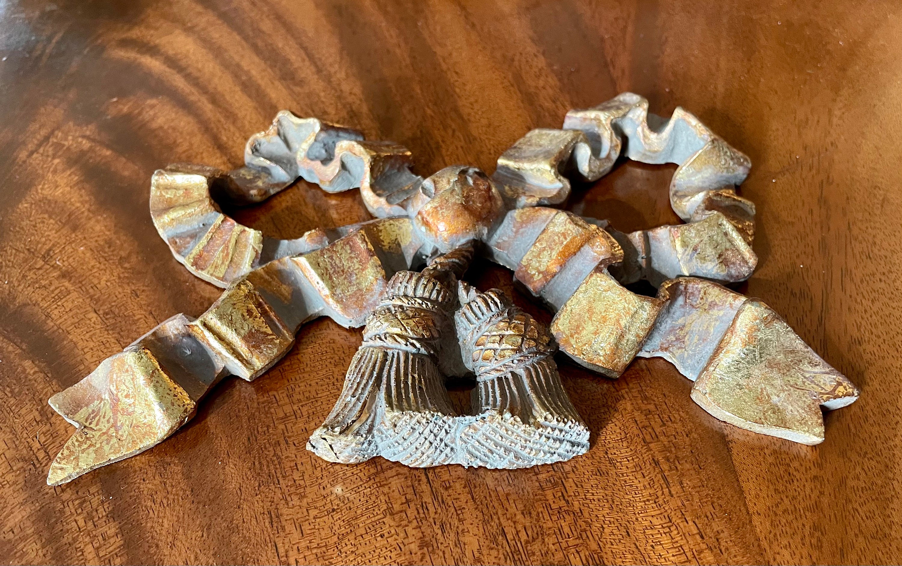 Vintage Bow Hanger for wall decoration