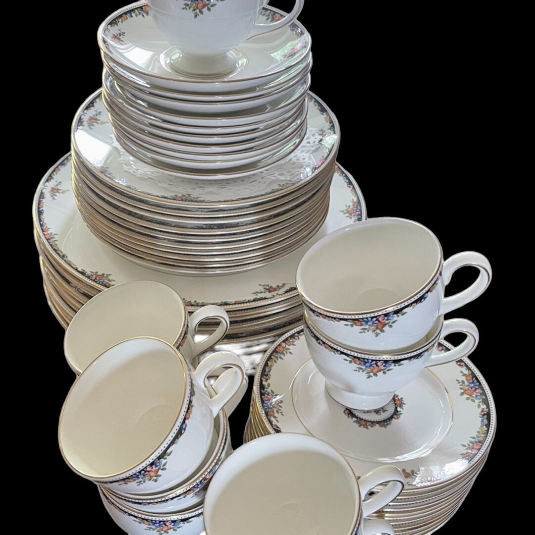 Vintage Wedgwood Osborne Bone China Set // Set of 58 Pieces ...