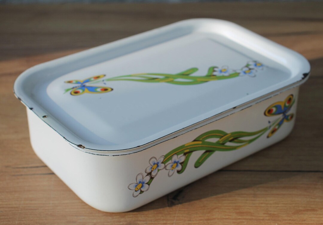 Vintage Enamel Box With Lid, Soviet Farmhouse Decor, Made in USSR - Etsy
