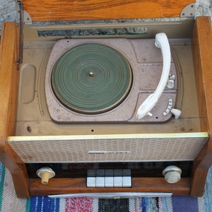 Turntable Vintage,vintage Record Player Portable, Antique Radio, Soviet ...