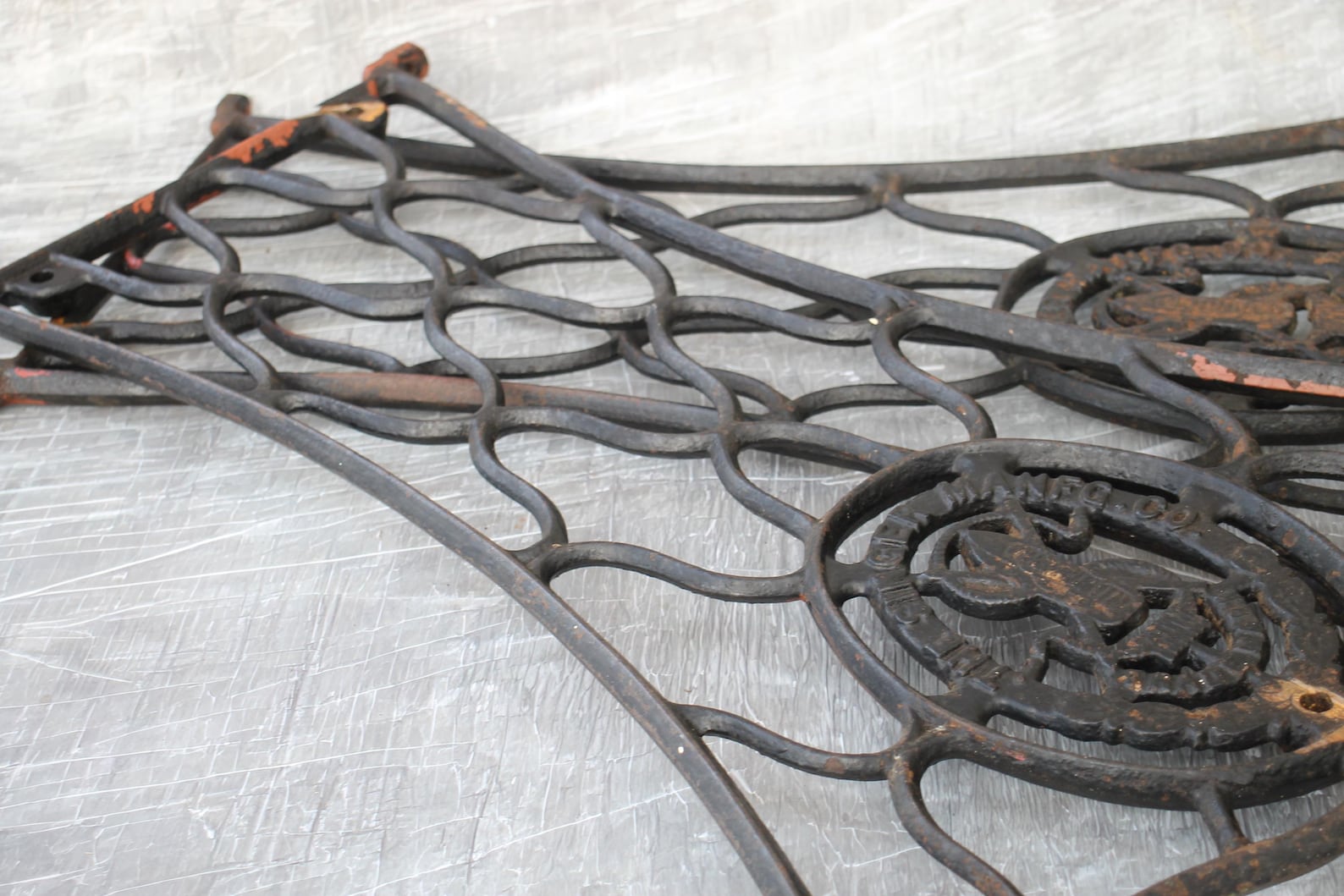 Metal Table Legs, Vintage Metal Legs, Singer Sewing Machine, Antique ...
