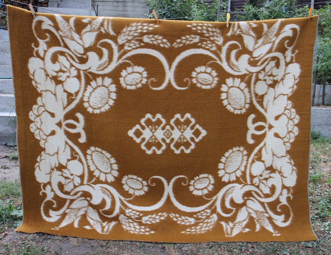 Wool Blanket,vintage Soviet Heavy Brown Blanket,retro With Flowers ...