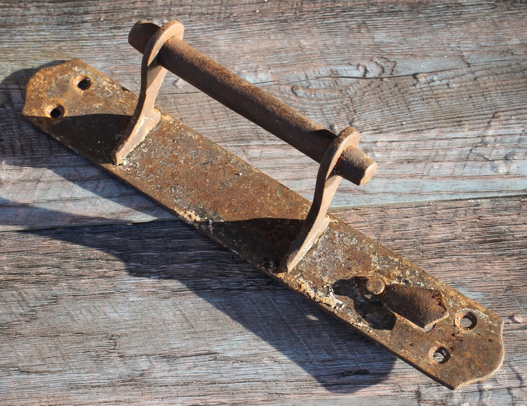 Barn Door Handle, Antique Rusty Barn Door Handle, Door Hardware Vintage ...